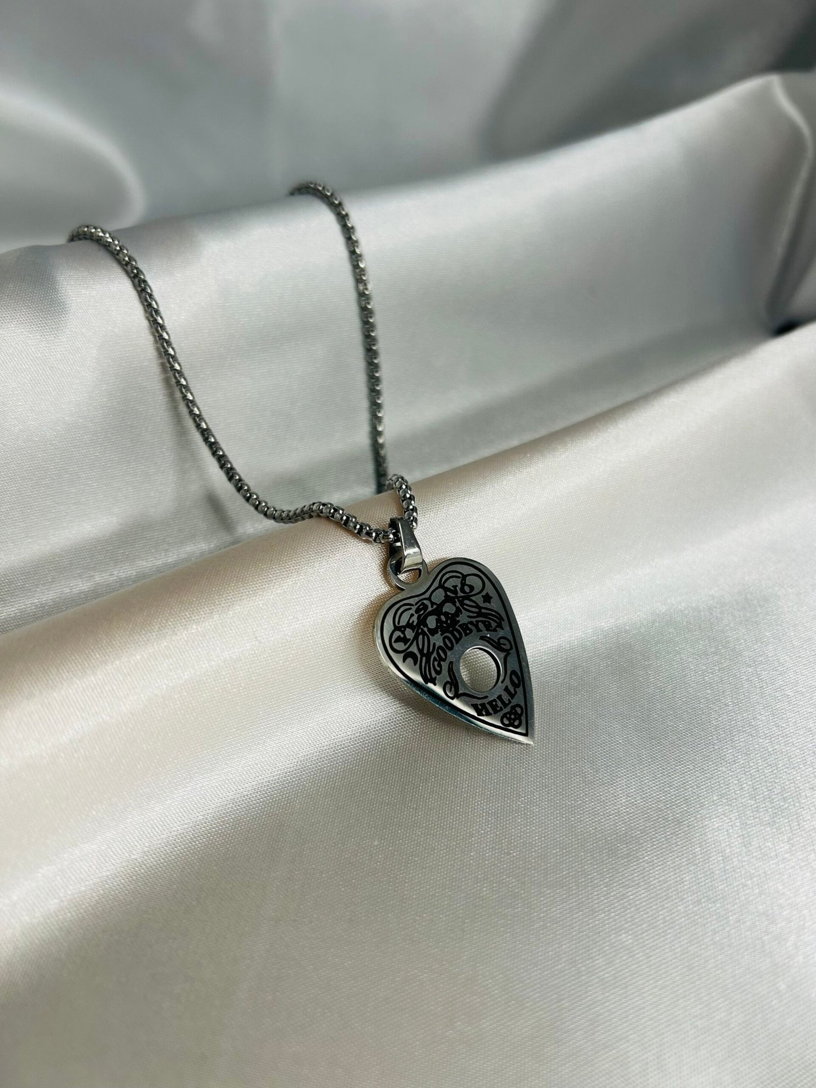 QUIJA BOARD NECKLACE - Temple of the Divine